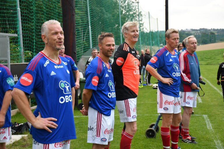 Spillerne og publikum ga alt i årets viktigste kamp - Totens Blad