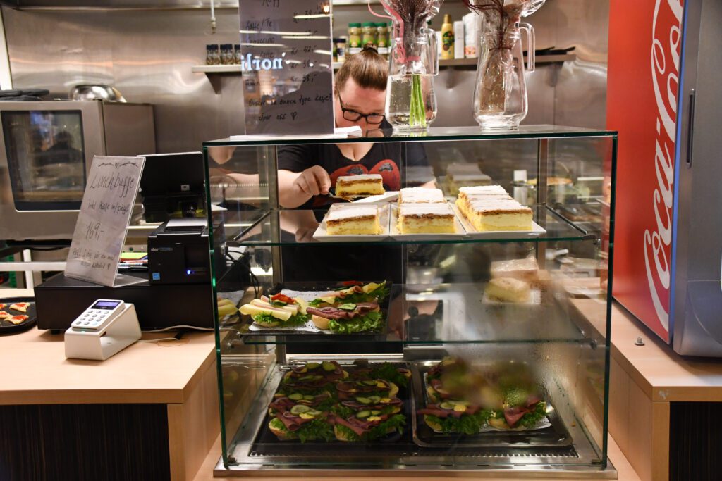 Bakeriet har fått en fantastisk velkomst av totningene - Totens Blad