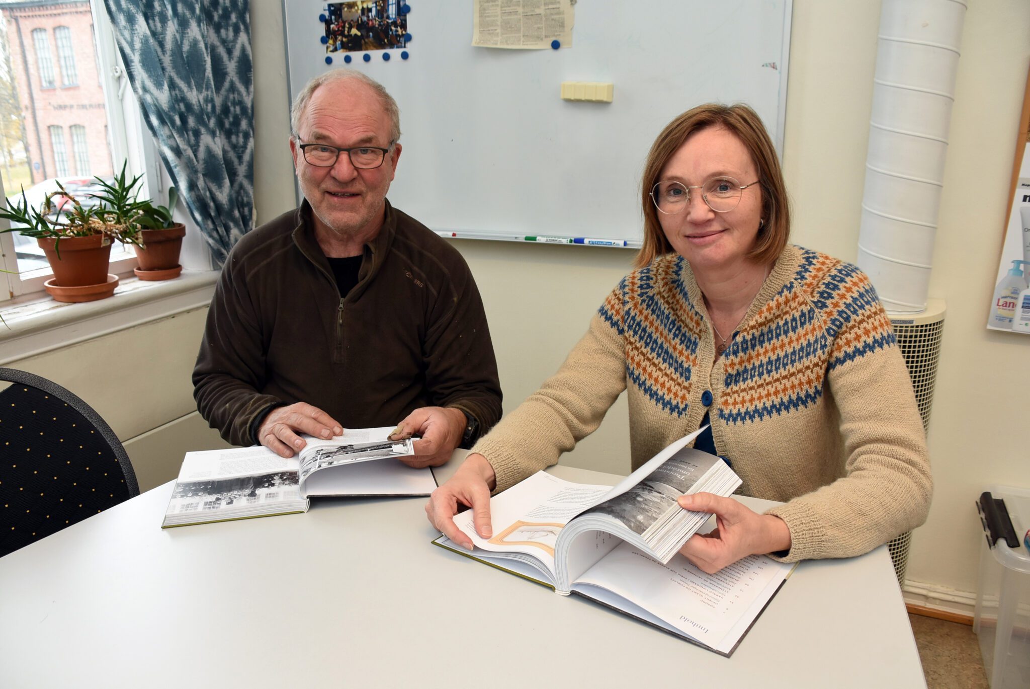 Ei tilsvarende bok har de aldri laget før - Totens Blad