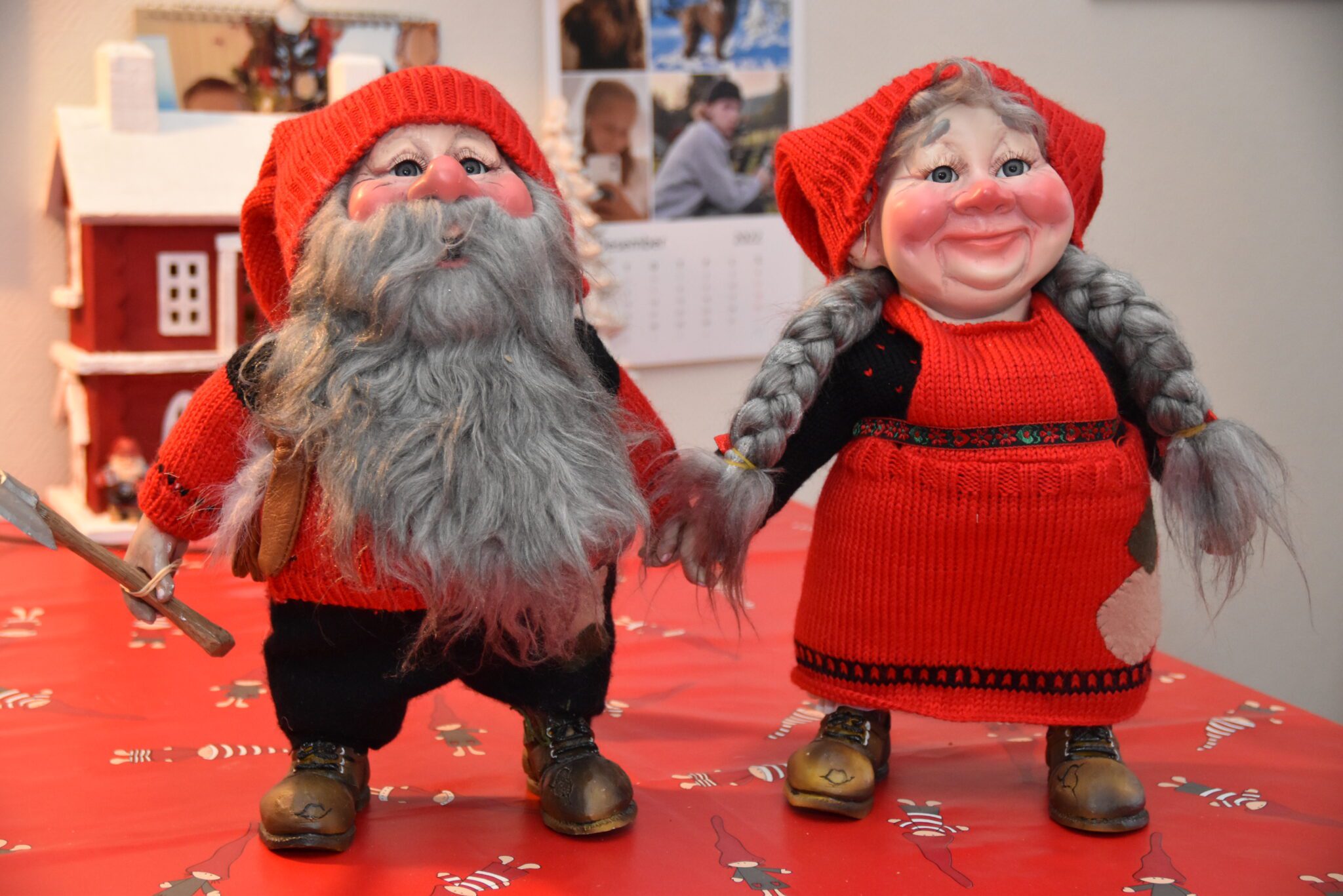 Inger har hjertelag og husrom for over tusen nisser - Totens Blad