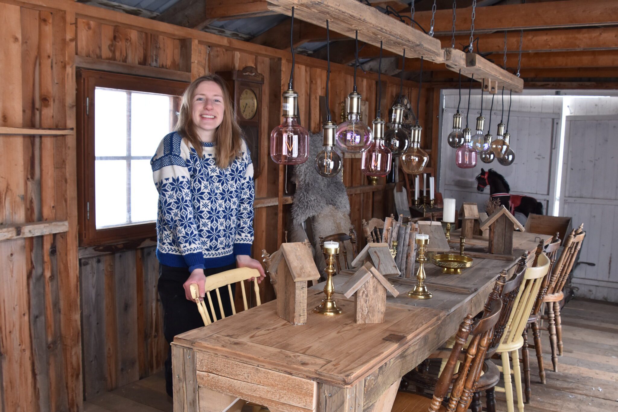 Vilde (25) tjuvstarter småbruksdrømmen i 70-tallsvilla i Totenvika ...